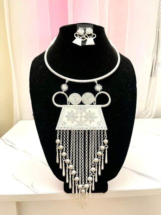 Xauv Hmong ห่วงคอแบบแฟชั่น | Lazada.co.th