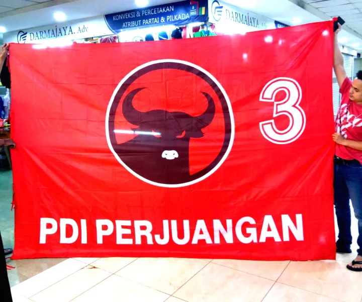 bendera pdi perjuangan / bendera partai pdip / bendera partai PDI-P ... bendera pdi perjuangan / bendera partai pdip / bendera partai PDI-P ...