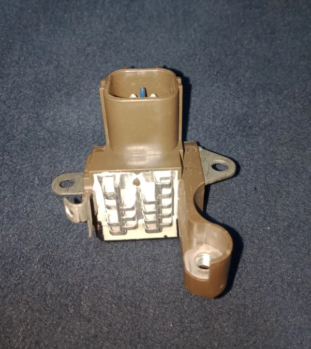 I.C Regulator Toyota Innova/Hi-Ace/Hilux | Lazada PH