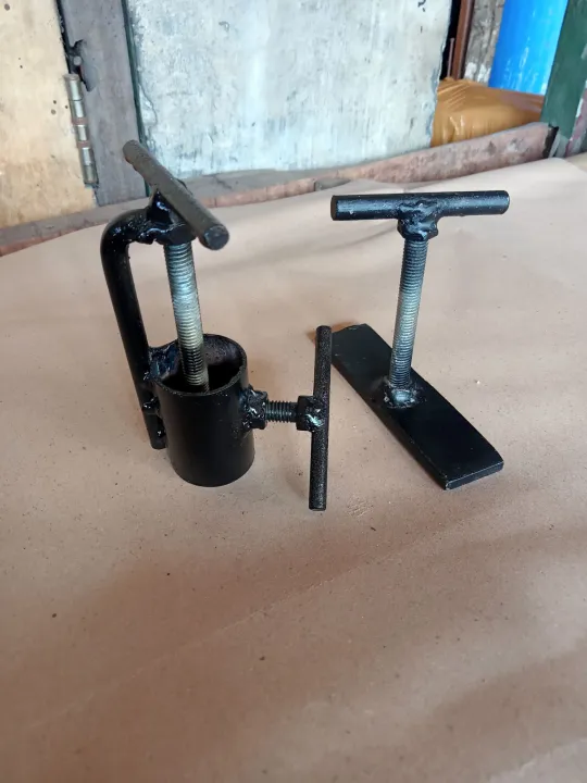 TREKER PEMBUKA KLIPAN SOKBREKER DEPAN DI + TREKER PENDORONG PISTON ...