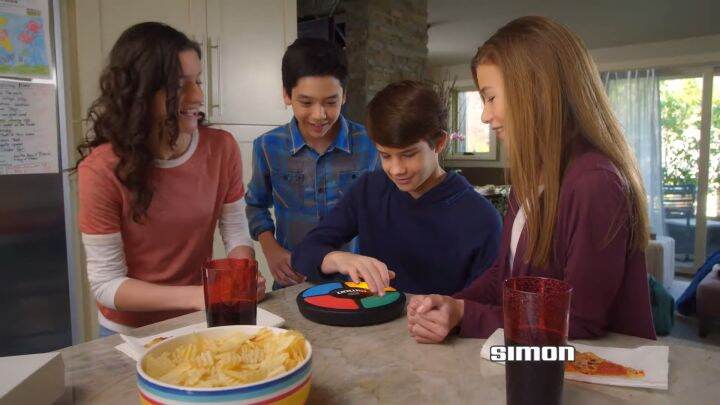 Hasbro Gaming Simon Handheld Electronic Memory Game With Lights and ...