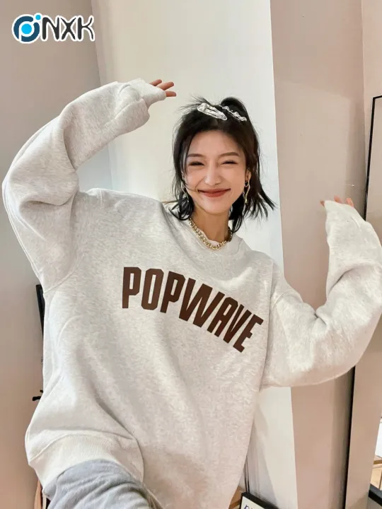 Oooo เสื้อกันหนาวพิมพ์ตัวอักษรใหม่แขนยาวผู้หญิงออกแบบสบายๆป่าสีเทาอ่อน ...