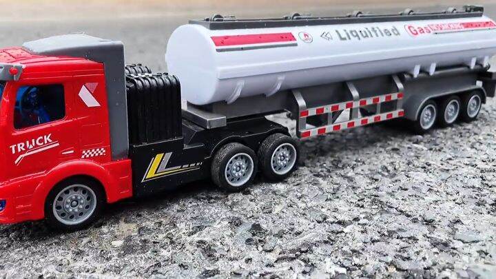 Mainan Anak Laki-Laki RC Truck Tronton Fuso, Truk Kontainer Panjang ...