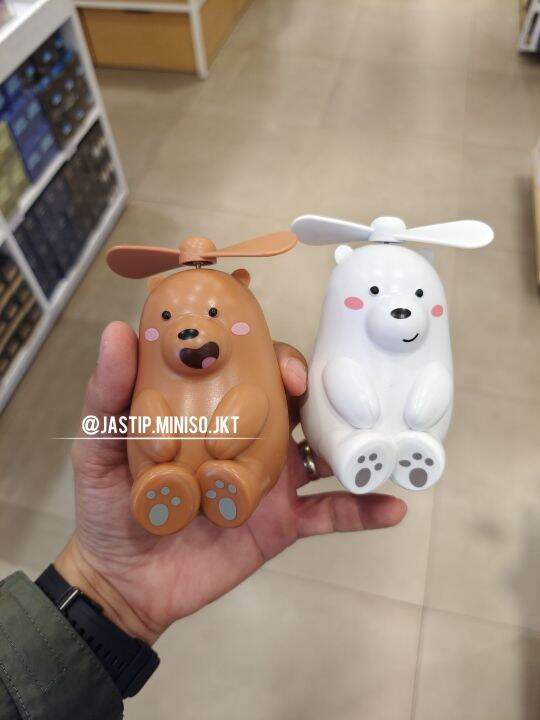 MINISO 🆕 Fan Portable We Bare Bears 4.0 (sz.7.6x6.3x10.5cm) Bat 2AA ...