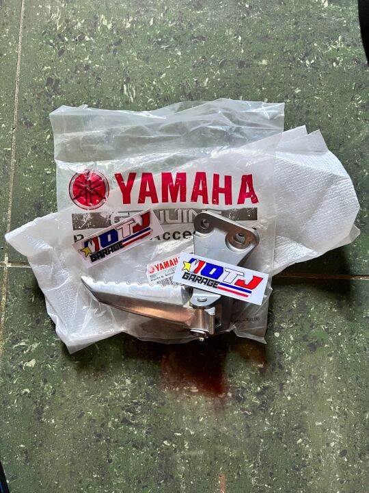 Nmax v1 Passenger Foot peg/Foot Rest Right only Stock genuine yamaha ...