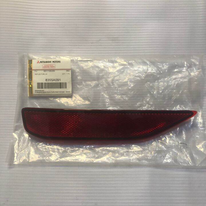 GENUINE MITSUBISHI XPANDER LEFT BUMPER REFLECTOR (8355A091) | Lazada PH