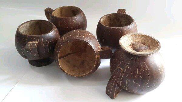 Gelas cangkir batok kelapa unik cangkir teh dari tempurung kelapa asli ... Gelas cangkir batok kelapa unik cangkir teh dari tempurung kelapa asli ...