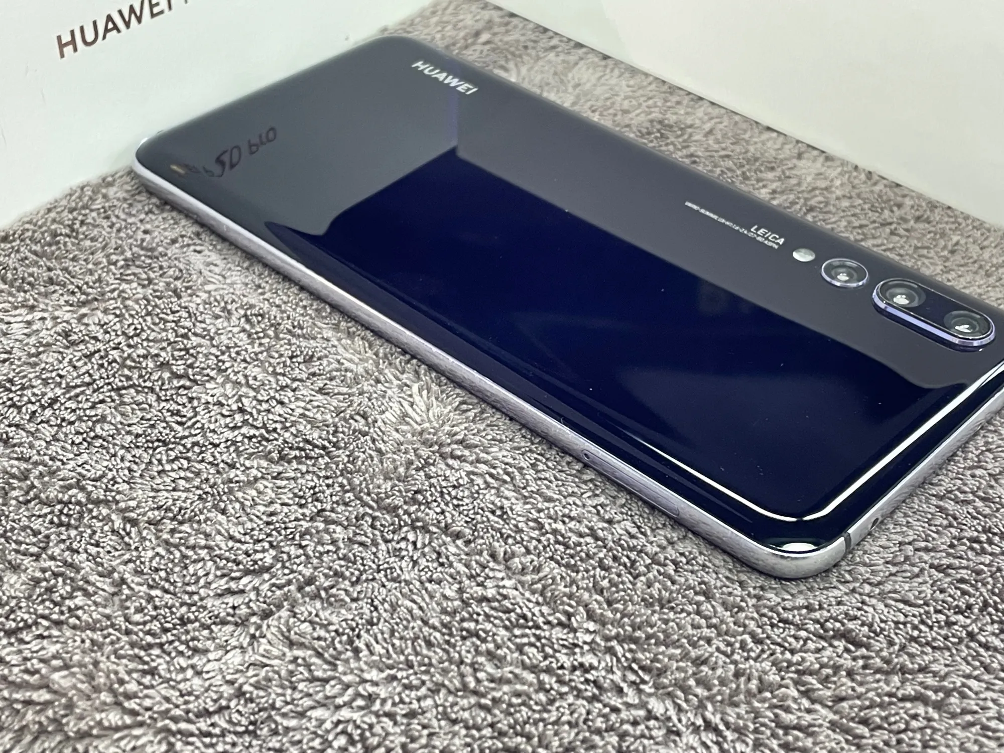 Huawei P20 Pro Ram6Rom128 เครื่องแท้ศูนย์ไทยมือ2 สีดำเงา One | Thisshop