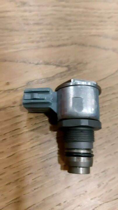 Fuel Common Rail sensor - เซนเซอร์ควบคุมแรงดันน้ำมัน TOYOTA Hilux Revo ...