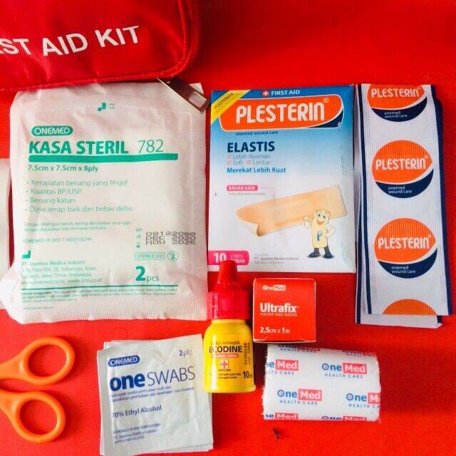 First Aid Kit Bag Onemed + isi | Lazada Indonesia