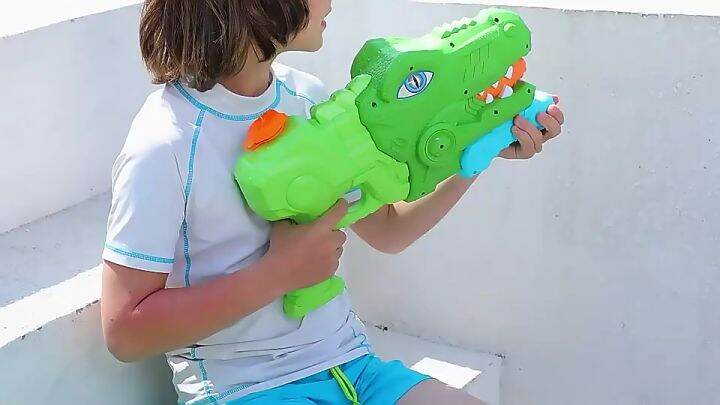 Mainan Pistol Air Jumbo Karakter Dinosaurus Trex - T-Rex Water Gun ...