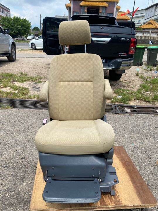 wheal Chair/ Seat Welcab Kereta - TOYOTA innowa ，Perodua viva | Lazada