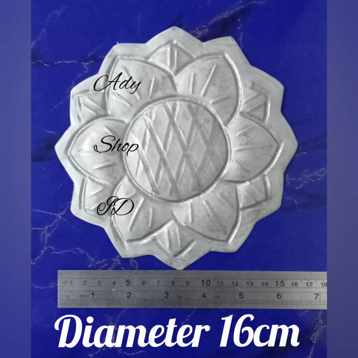 Bunga mawar tumpuk plat besi satu sisi muka belah, ukuran diameter 16cm ...