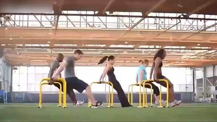 High Parallel Bars Parallel Bar Dips Calisthenics Body Weight Workout ...