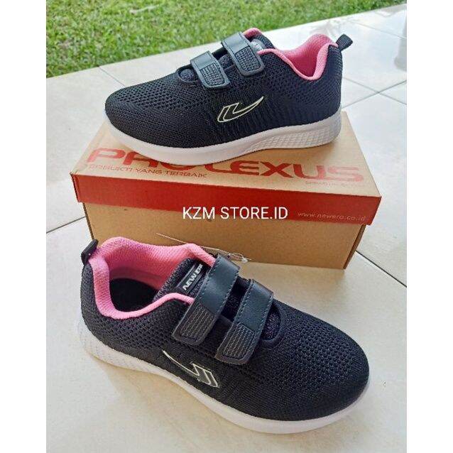 Sepatu Sekolah Anak New Era Hitam Perekat 33-36 Tanggung Spatu Prolexus ...