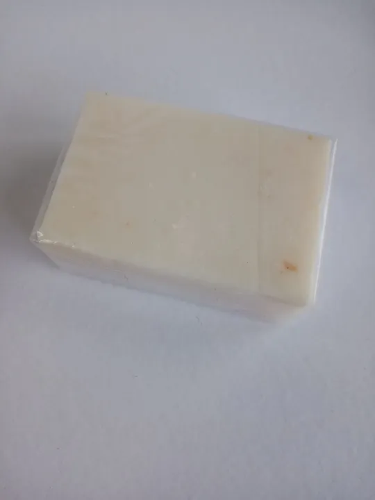 OATMEAL SOAP BAR (135 grams ) Oatmeal can soak up the excess oil on ...