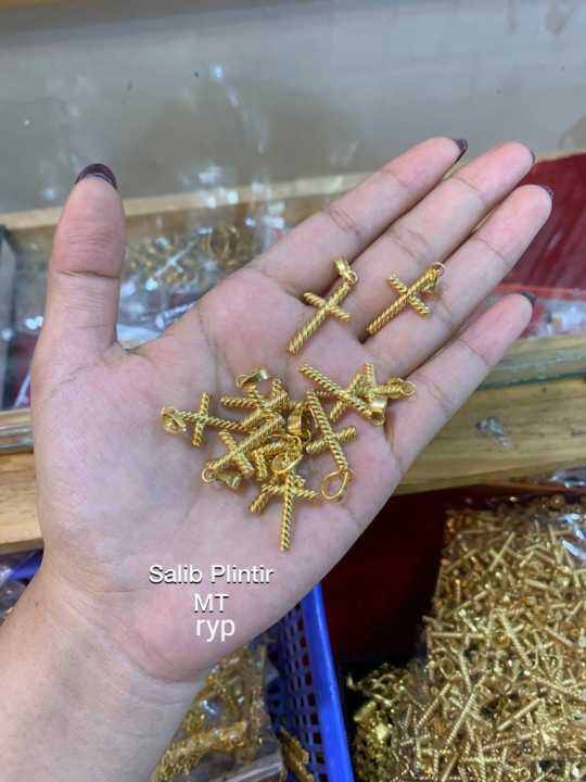 liontin salib, replika emas model salib plintir, awet | Lazada Indonesia