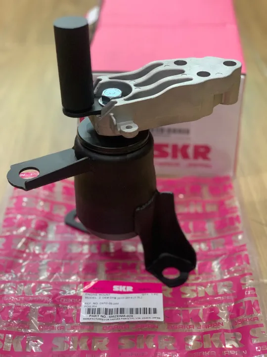 ยางแท่นเครื่อง SKR รหัส029 (ตัวขวา เกียร์ AUTO) mazda 2 DE เครื่อง1.5 ...