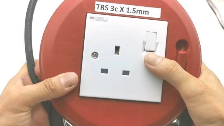 Heavy Duty Extension Roller Round Wire Box Trailing Socket Cable Reel ...