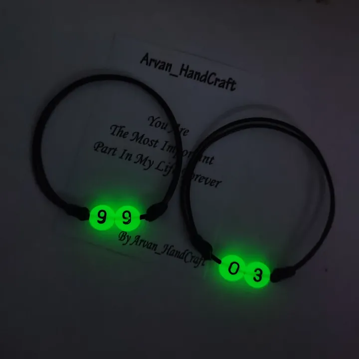 Gelang Inisial Angka Glow In The Dark Maksimal 2 Angka / Gelang Menyala ...