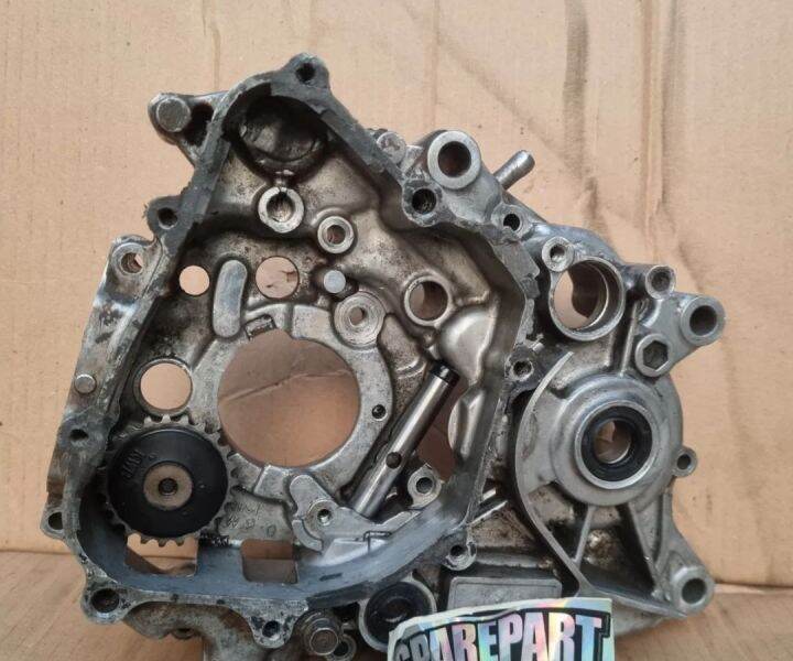 crankcase krengkes kalter mesin tengah bagian kiri revo absolut revo ...