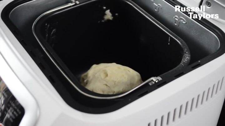 Russell Taylors Bread Maker Large 2.0LB (1kg) BM-10 Mesin Pembuat Roti | Lazada