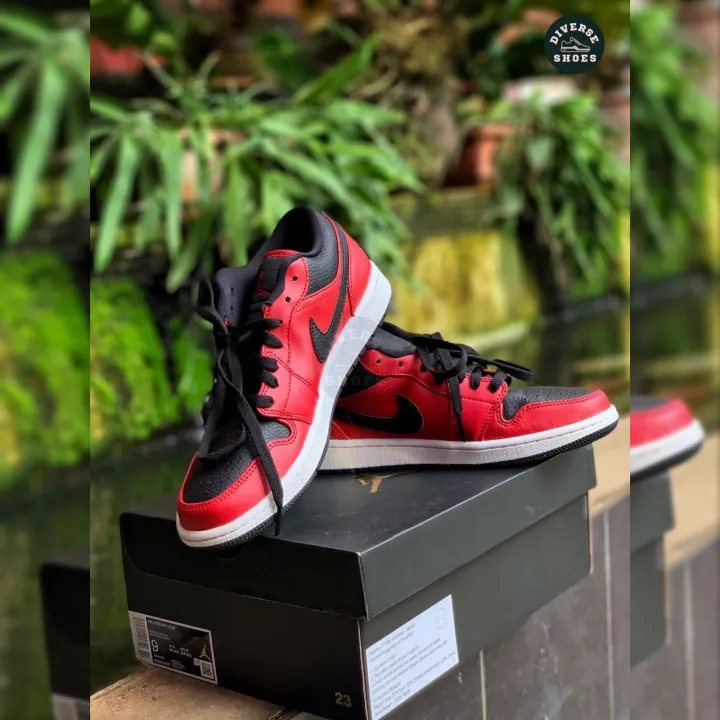 Nike Air Jordan 1 Low "Reverse Bred Pebbled Swoosh" | Lazada Indonesia
