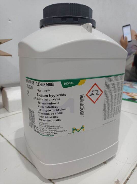 Sodium Hydroxide Pellets Merck 5kg | Lazada Indonesia