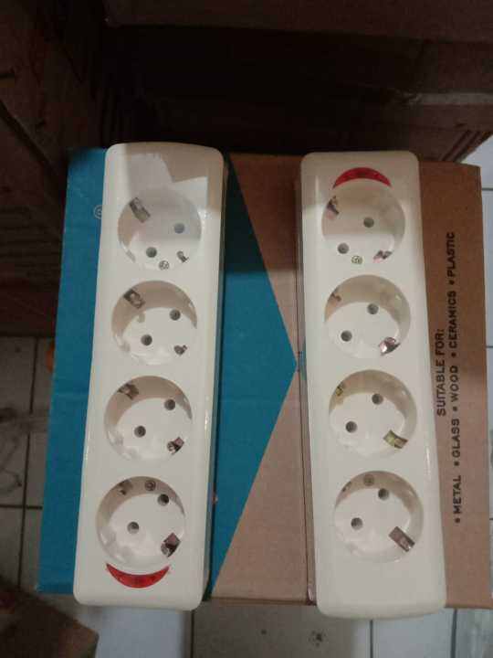 terminal listrik 4 lubang cekung tembaga colokan listrik barang sesuai ...