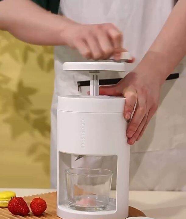 Shaved Ice Machine Ice Crusher Home Small Manual Crushed Ice Ice Stall ...