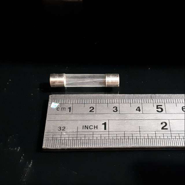 Sikring botol 6x30 Fuse Tube 1.5A 3A 7A (10PCS) | Lazada Indonesia