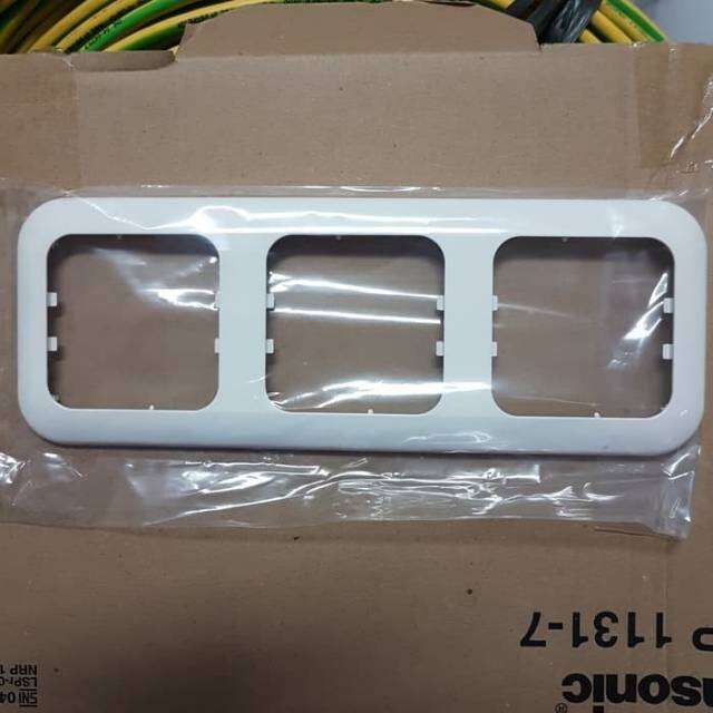 Frame 3 gang frame triple wej7823 panasonic | Lazada Indonesia