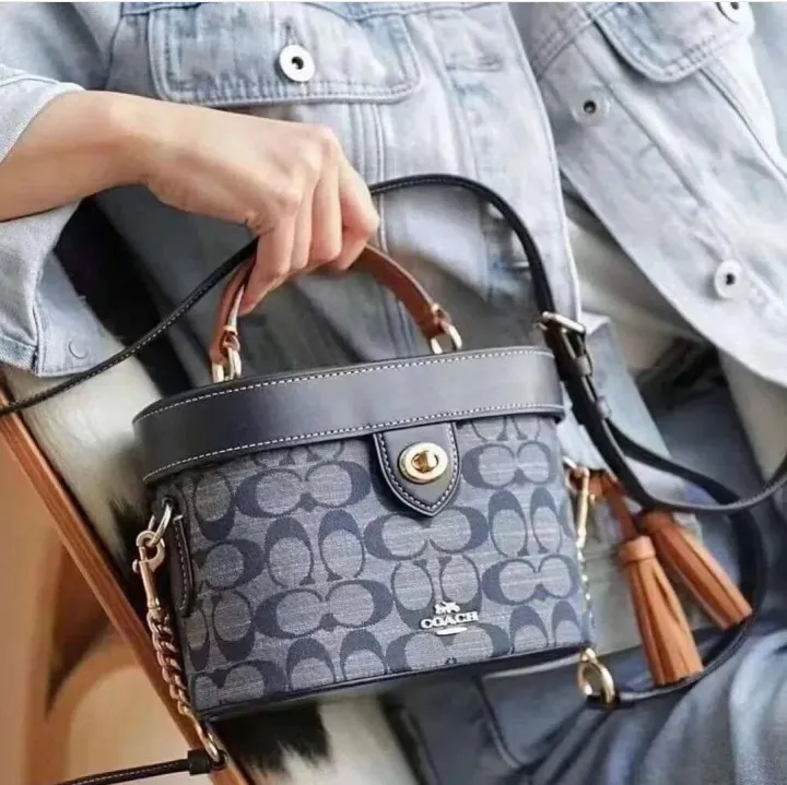 Original Coach Kay Crossbody In Signature Chambray C8165 - Denim /Multi ...