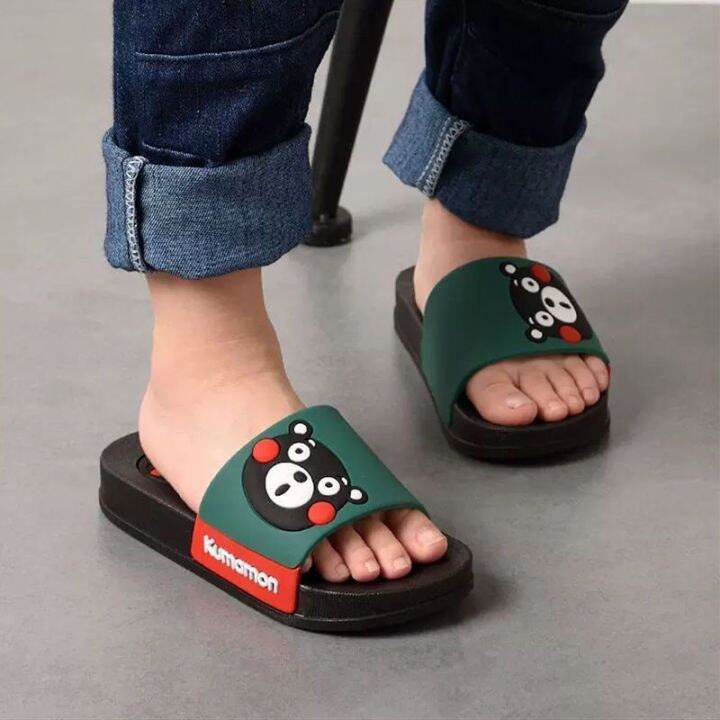 Mga bata at mga cute na sandals. Armes para sa bata, mga cute na ...