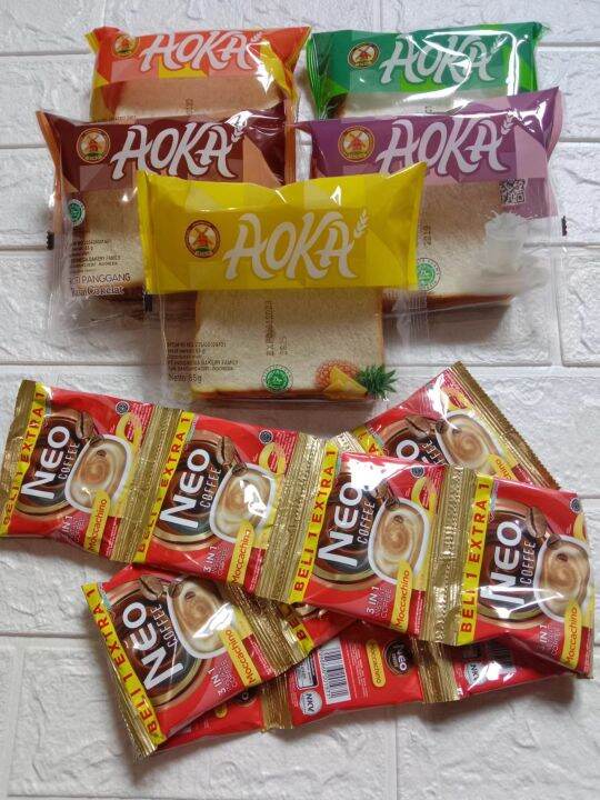 Roti AOKA 5-pcs varian rasa mix + Neo caffe 10sachet ( paket ) exp.01 ...