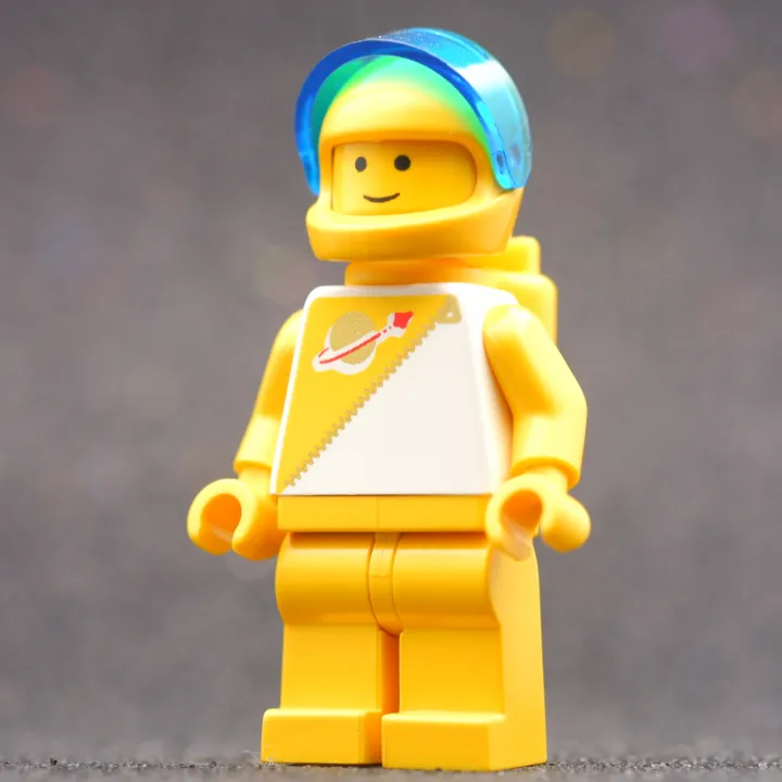 𝘗𝘓𝘖𝘠𝘉𝘙𝘐𝘊𝘒 LEGO - Futuron Yellow - Space Classic | Lazada.co.th