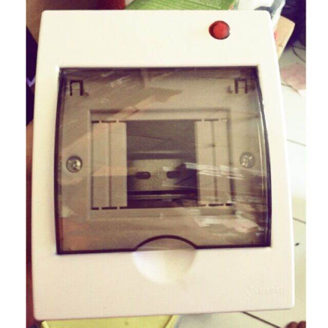 BOX MCB 2-4 GROUP BOX PANEL + LAMPU | Lazada Indonesia