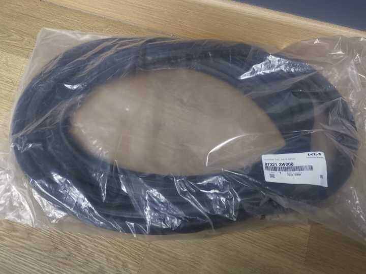 TAIL LID WEATHER STRIP / BONNET RUBBER REAR GENUINE PART (ORIGINAL) KIA ...