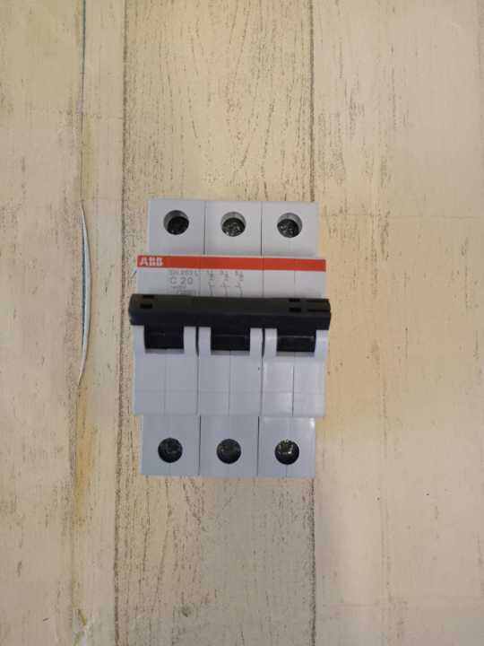 ABB MCCB MCB 3 Pole 20A 4.5 Kva | Lazada Indonesia