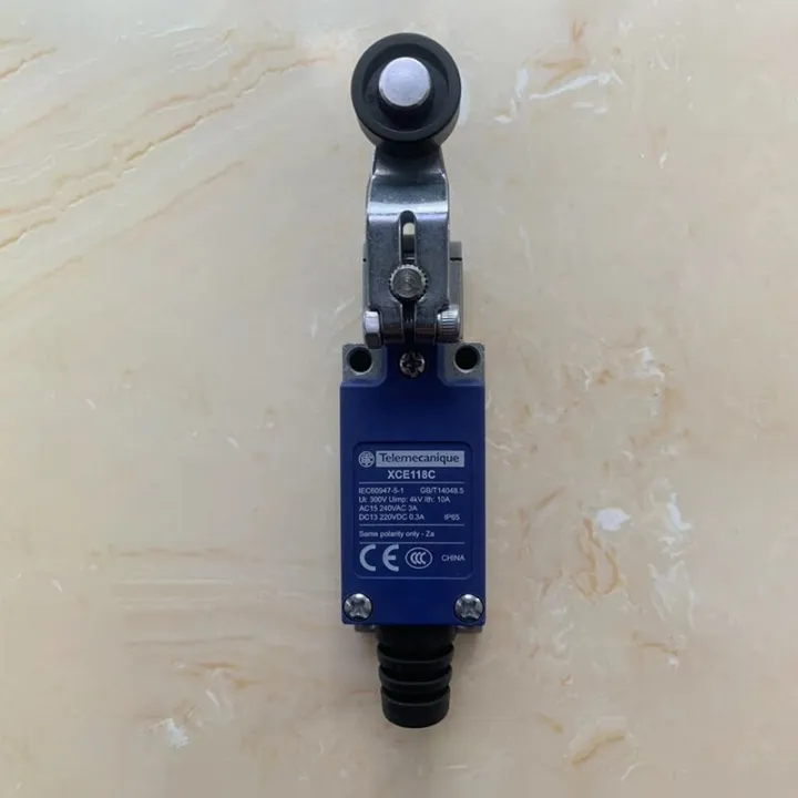 Limit Switch Schneider XCE-118C high quality | Lazada Indonesia