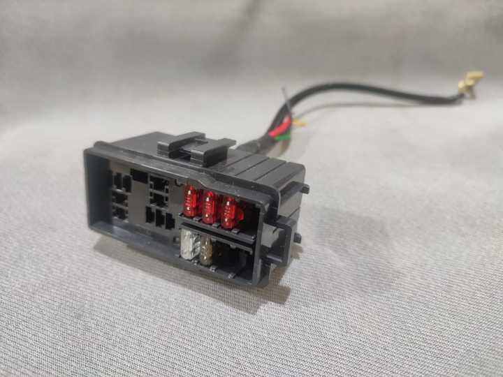 Rumah box sikring kotak kabel fuse Honda Beat FI starter kasar | Lazada ...