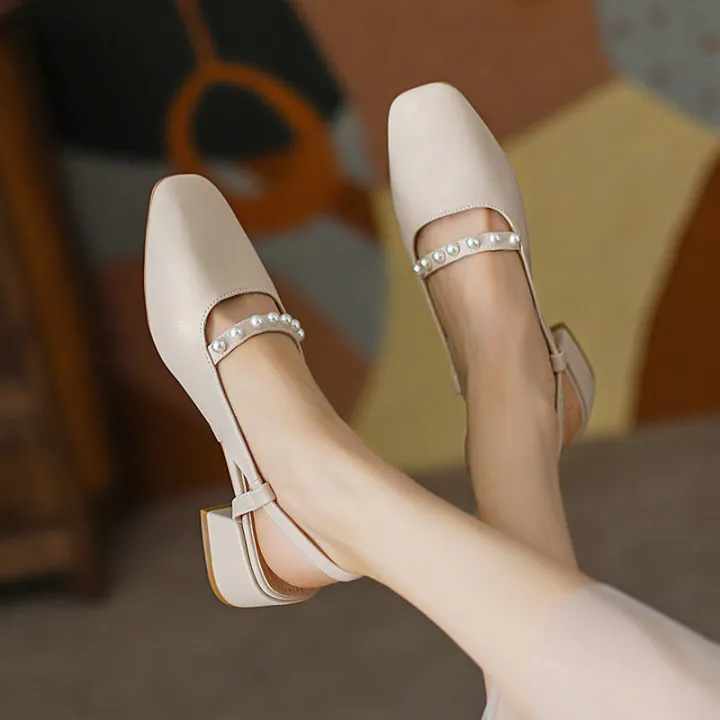 wtMei New Toe-covered Sandals Women's Fashionable High Heel Shoes With ...