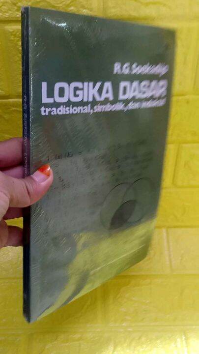 buku LOGIKA DASAR ( R G Soekadijo ) | Lazada Indonesia
