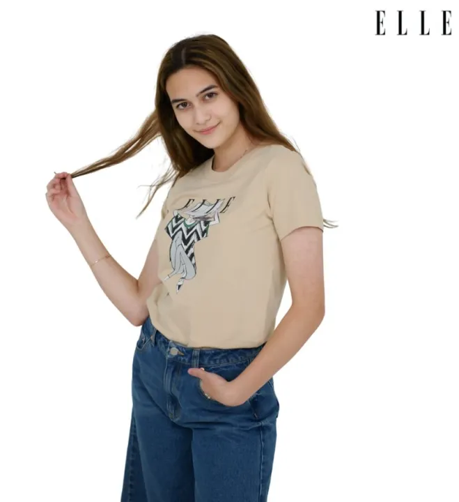 ELLE Boutique เสื้อยืดสตรีคอกลม แขนสั้น สกรีนลาย ELLE LIMITED EDITIONS ...