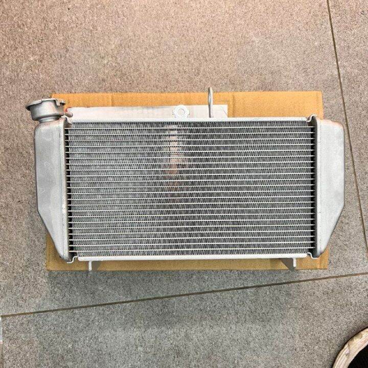 R25 COOLANT TANKI RADIATOR WATER AIR TANK ORIGINAL YAMAHA YZF R25 V2 V1 ...