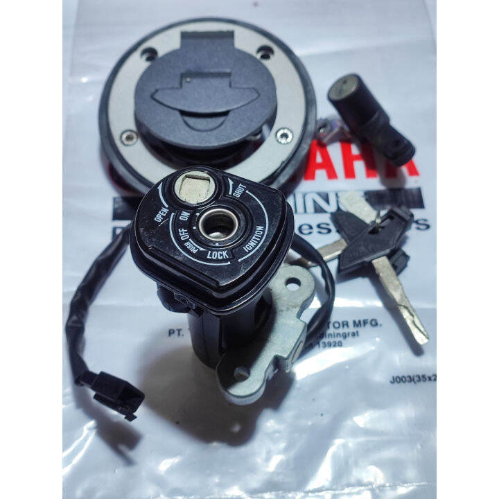 Kunci kontak assy key set original include tutup tangki yamaha R15 V1 ...