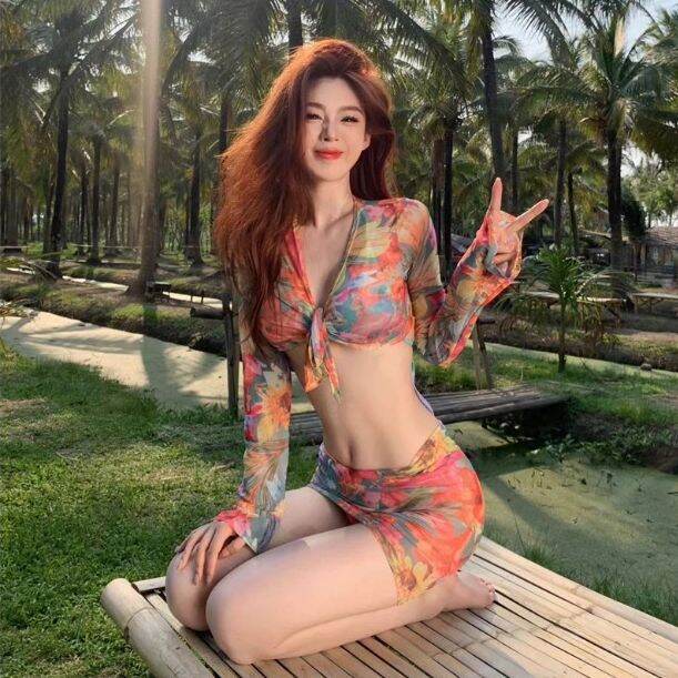 40-58kg🇹🇭พร้อมส่งในไทย🇹🇭 ชุดเซต 3 ชิ้น เซตบิกินี่ เสื้อครอปแขนยาวมัดอก บิกินี่และกระโปรง 2383 ...