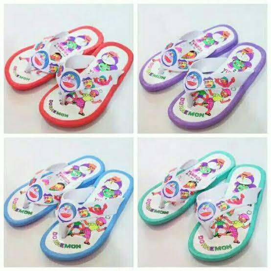 sandal anak doraemon untuk usia 2-4'thn / sandal doraeemon jaman dulu ...