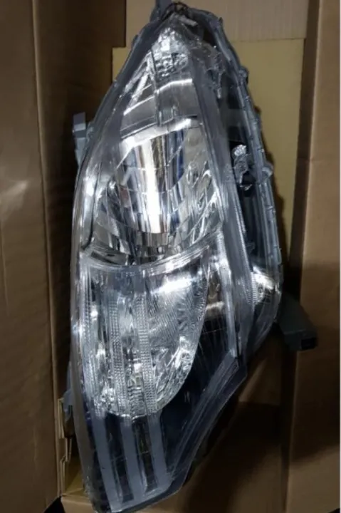 1pc Toyota Innova 2012 - 2015 Headlight Headlamp Assembly Left / Right ...