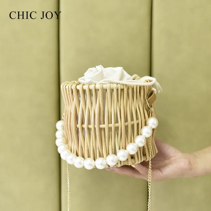 Cjoy กระเป๋าสะพาย ผู้หญิง กระเป๋ามุก กระเป๋าทอมือ INS กระเป๋าหวายทรงกลมหวายเฉียง | Lazada.co.th